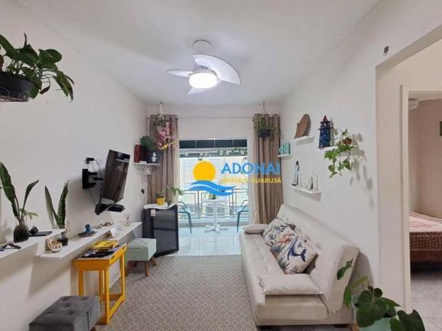 Apartamento próximo à praia reformado — Enseada — Guarujá