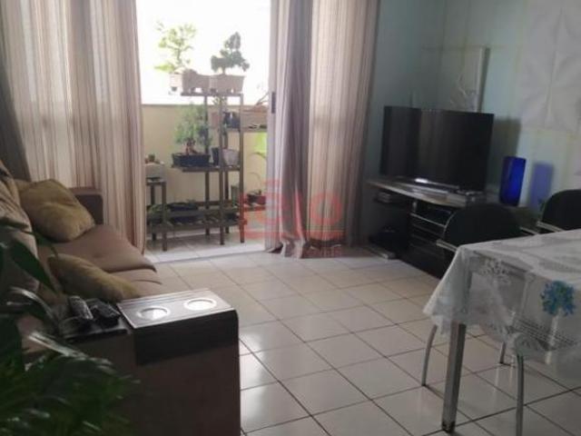APARTAMENTO PRÓXIMO A UEM