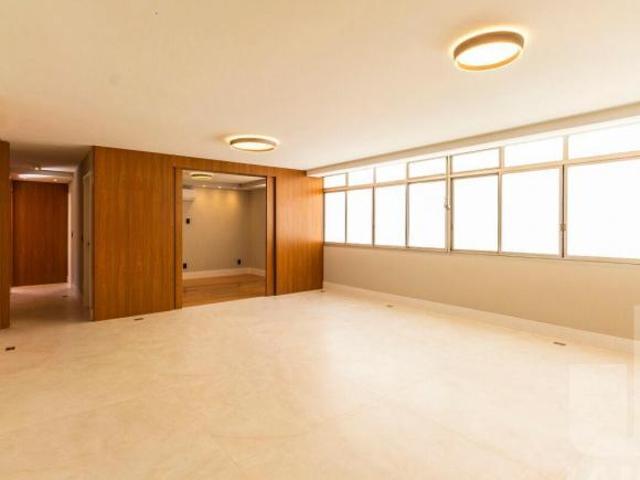 Apartamento próximo ao Mackenzie com 3 dormitórios sendo 1 suíte 2 banheiros 1 vaga Higienópolis