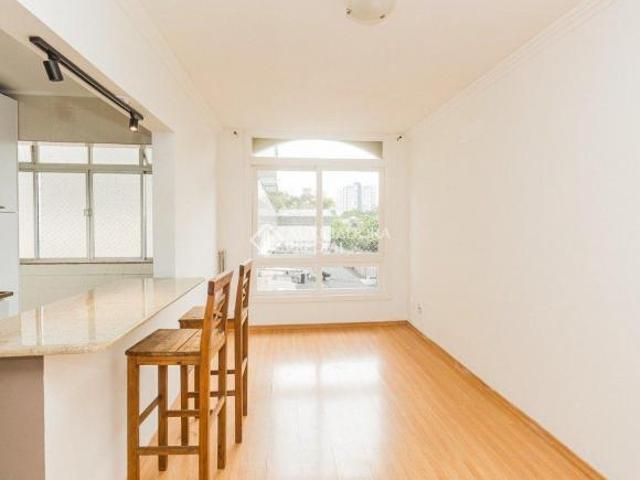 Apartamento próximo ao Bourbon Shopping com vaga