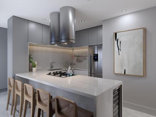 Apartamento proximo ao Clube Curitibano, 3 suites. Agua Verde