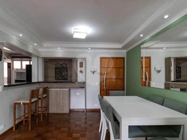 Apartamento próximo ao Sesc Pompeia à venda com 90m2