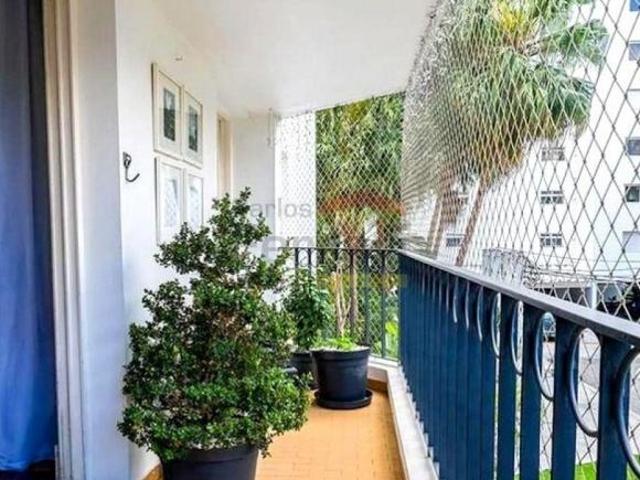 Apartamento próximo Braz Leme