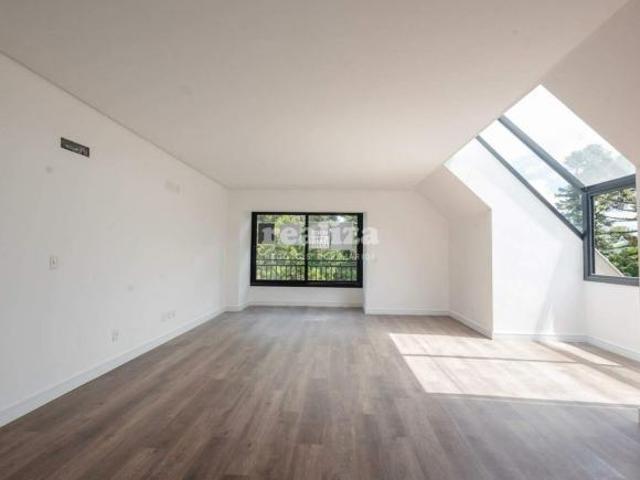 APARTAMENTO PRÒXIMO DA RUA COBERTA