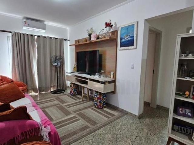 Apartamento próximo do mar em Praia Grande Canto do Forte