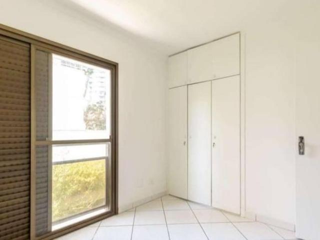 Apartamento Próximo do Parque Ibirapuera, Clube Monte Líbano, Shopping Ibirapuera à venda, Indianópo