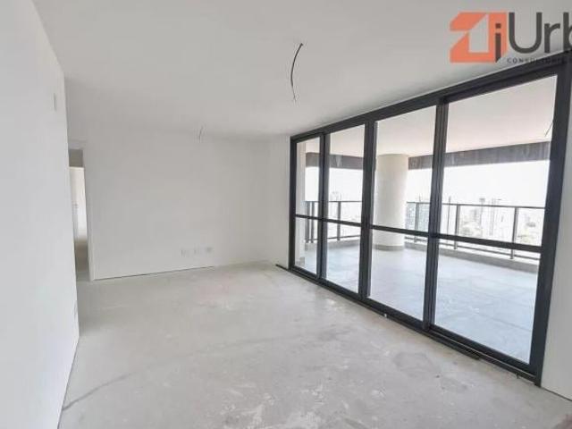 Apartamento pronto à venda 144m², 3 suítes ao lado da Estação Santos Imigrantes