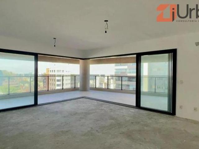 Apartamento pronto para morar com 195m², 4 dormitórios à 300mts da Estação Vila Madalena