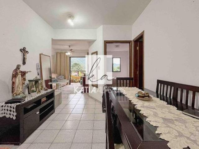 Apartamento prático e bem localizado