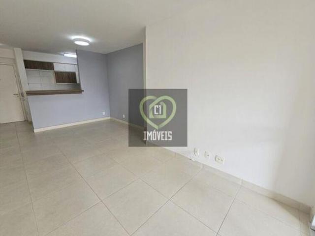 Apartamento pra venda próximo ao metro Tatuapé com 3 dorms, sendo 1 suité, 2 vagas e varanda com chu