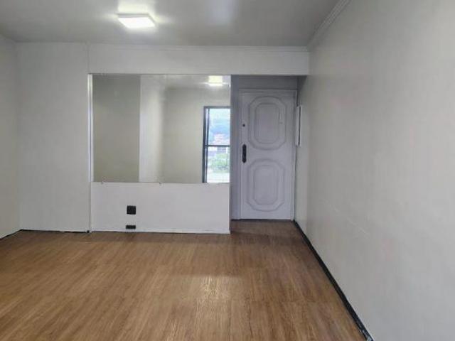 Apartamento pra venda próximo ao metrô Chácara Klabin, 1 vaga demarcada