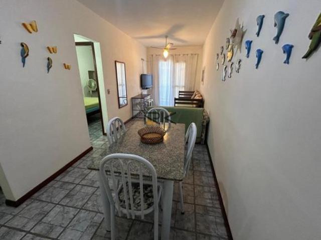 APARTAMENTO PRAIA GRANDE com 1 dormitório,1 vaga de garagem,sacada e cozinha