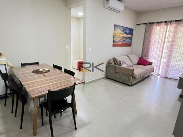 APARTAMENTO PRAIA GRANDE com 2 dormitórios sendo 1 suíte,1 vaga de garagem,varanda gourmet com churr