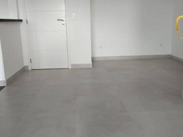 Apartamento Predio de Alto Padrão 01 dormitorio 01 suite Lazer Completo Bairro Vila Tupi/Pr