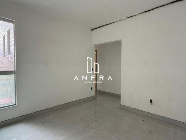 Apartamento privativo no Santa Rosa, em Sarzedo