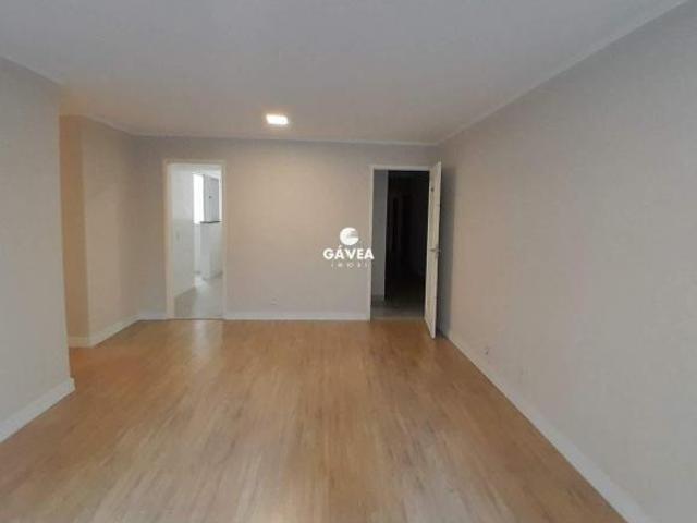 Apartamento Quadra da Praia no Boqueirão – 3 Dormitórios e 2 Vagas Vista para o Mar