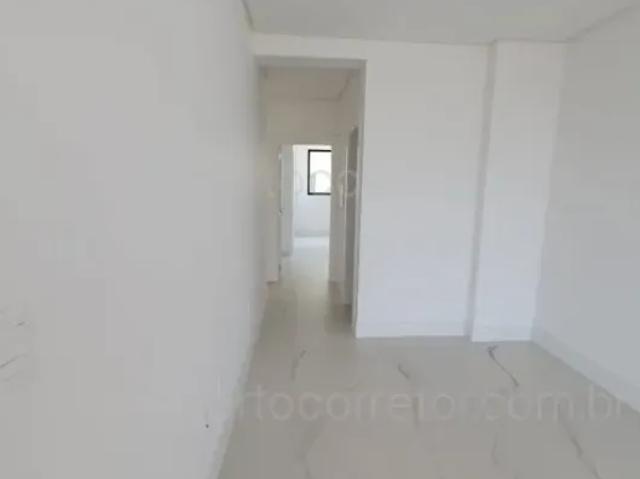 Apartamento quadra mar com 3 suítes!