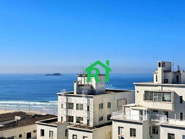 Apartamento quadra mar, 2 dormitórios, 77 m², à venda por R$ 700.000 Pitangueiras Guarujá/SP