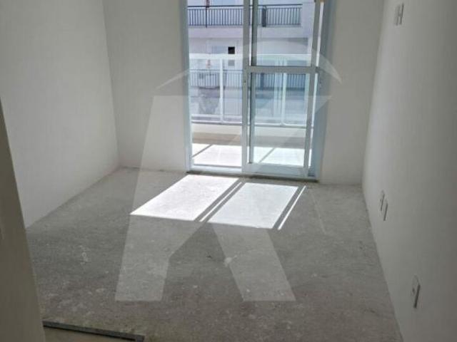 Apartamento quarto, sala com sacada e Vaga de Garagem no Tucuruvi