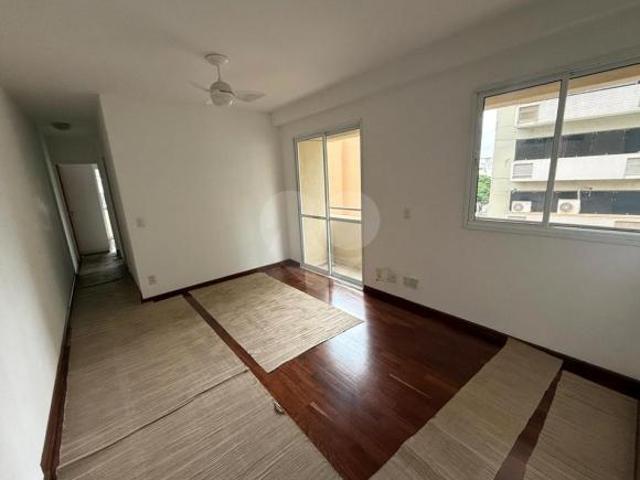 Apartamento R. Matias Aires na Consolação, 2 quartos, 1 vaga próximo ao metrô Consolação e Paulista