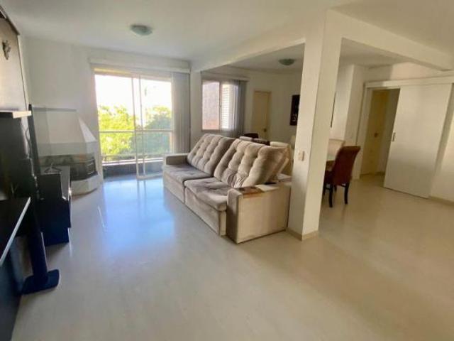 Apartamento raro no Ahú