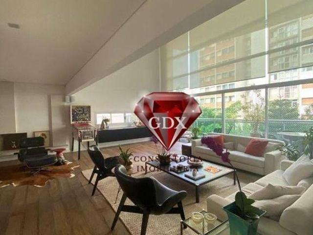 Apartamento raro e extremamente desejado no coração de Perdizes