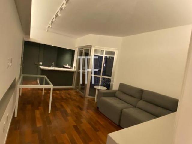 Apartamento recém reformado a venda no Edifício Anselmo Pithon em Campinas SP