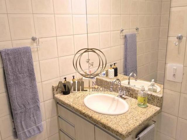 Apartamento recém reformado, Mobiliado, 2 Quartos, 65m², Com garagem, Edifício Patamares, Centro