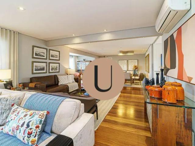 Apartamento reformado! 3 dts, 2 suítes, 3 vagas! Morumbi!
