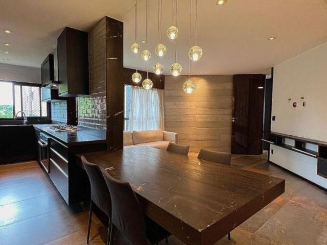 Apartamento Reformado 3 Quartos na Asa Norte 109 Norte | 110m², Suíte Master, 2 Vagas