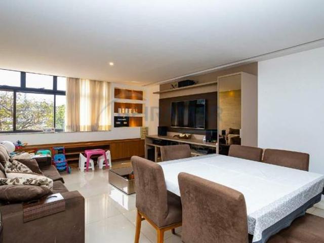 Apartamento Reformado, 3 Quartos, Suíte Master e 130m² – SQN 105, Asa Norte, Brasília
