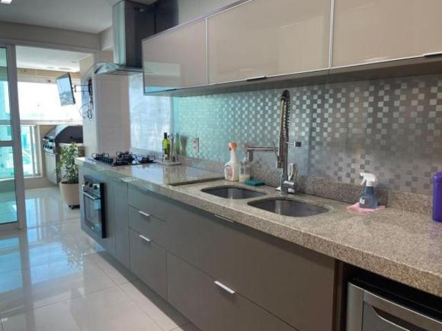 Apartamento reformado 3 suítes e 3 vagas financiamento vista livre reformado