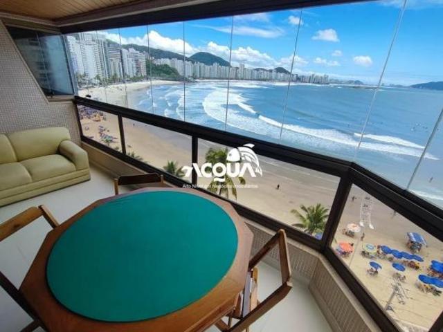 Apartamento reformado 3 suites frente mar Asturias