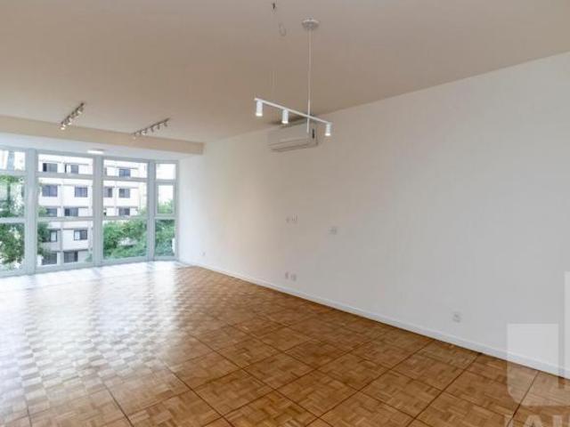 Apartamento reformado 3 suites Jardins