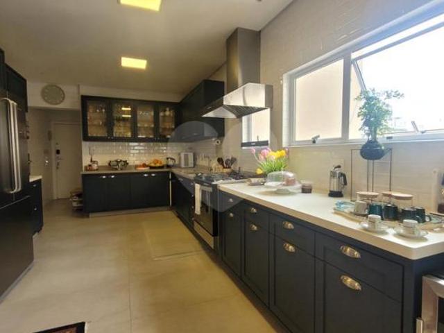 APARTAMENTO REFORMADO 153m² OSCAR FREIRE