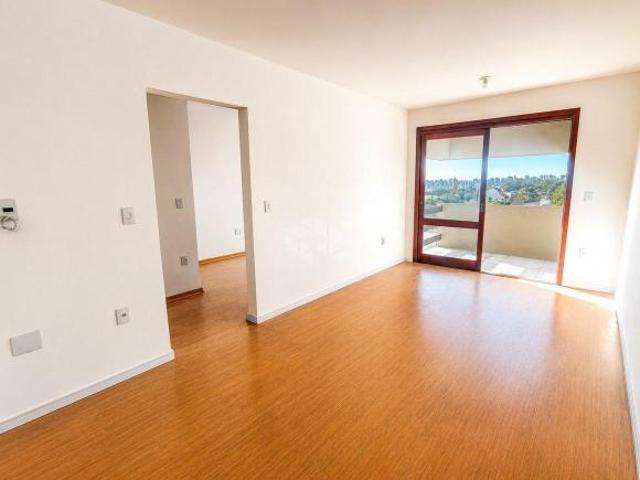Apartamento reformado 1 dormitório com churrasqueira na varanda
