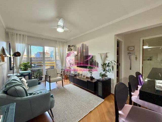 Apartamento Reformado 1 Dormitório com Sacada no Bosque – Oportunidade Única!