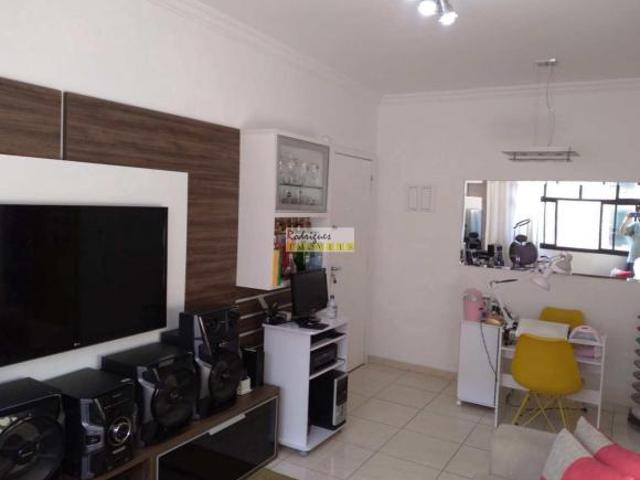 Apartamento reformado 2 dorms, Pq São Vicente, SV