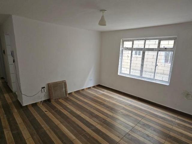 Apartamento reformado 2 quartos no Fazendinha – excelente para morar ou investir