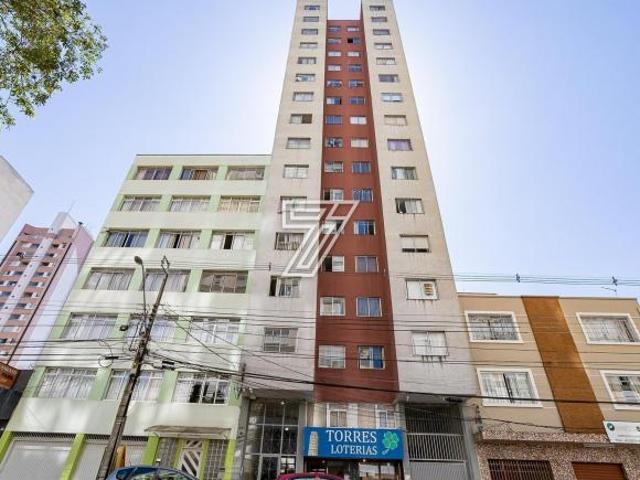 APARTAMENTO REFORMADO 2 QUARTOS CENTRO