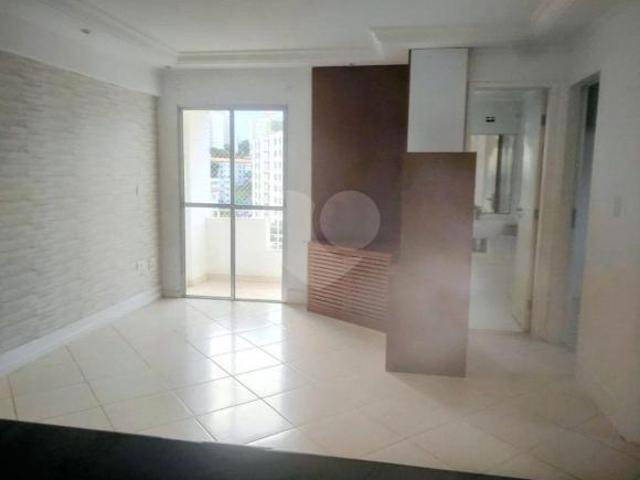 Apartamento Reformado 2 Quartos com Vaga Próx. Santana e Horto