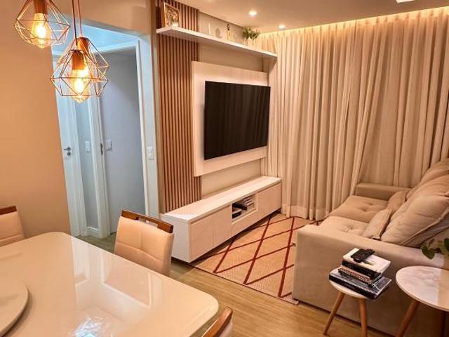APARTAMENTO REFORMADO 2 QUARTOS SENDO UMA SUÍTE