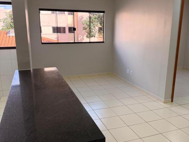 Apartamento reformado 2Q 1o Andar Parque Riacho 15