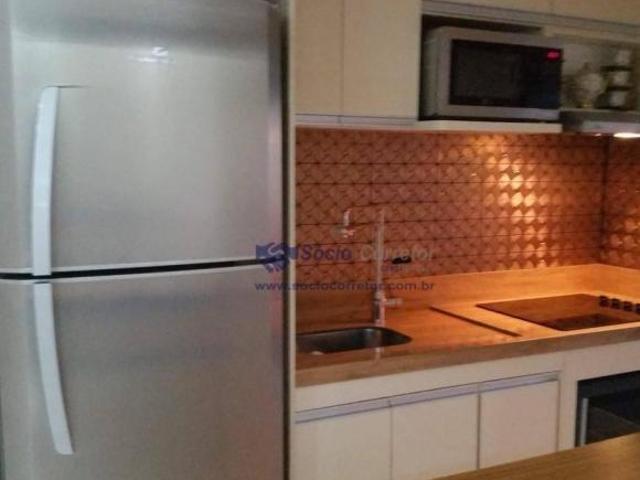 Apartamento REFORMADO 45m² 2 dormitórios Varanda e 1 Vaga de Garagem