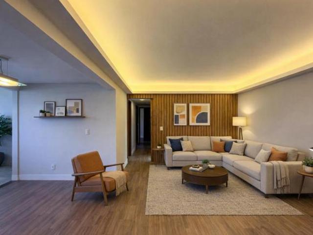 APARTAMENTO REFORMADO, 4 QUARTOS 1 SUÍTE, COM VARANDA E VISTA LIVRE À VENDA NA SQN 310!