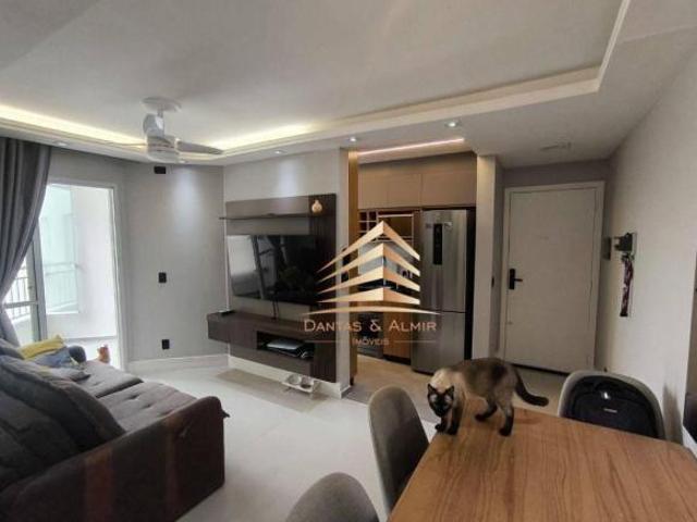 Apartamento Reformado 55m², com 2 dormitórios sendo 1 suíte, sacada envidraçada, por R$ 424.000 Vi