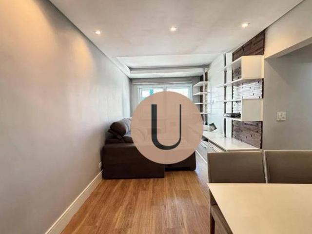 Apartamento reformado 64m² na Vila Olímpia