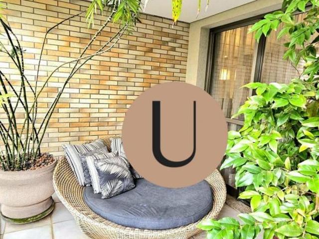 Apartamento Reformado com varanda gourmet! 4 dts, 3 suítes, 4 vagas. Lazer! Morumbi!