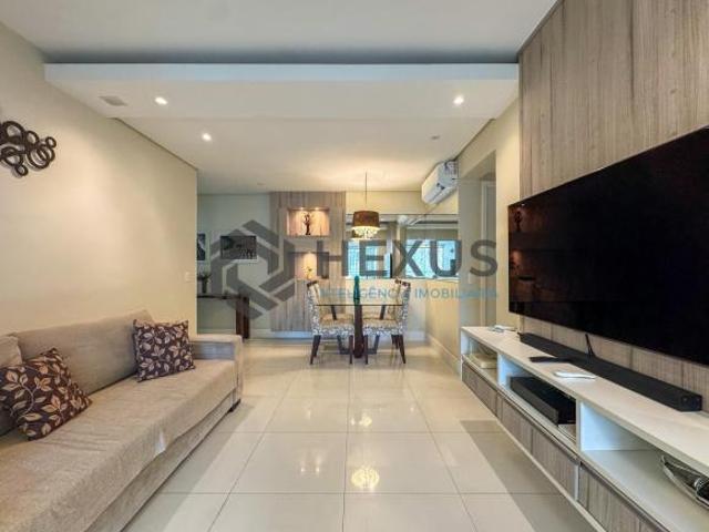 Apartamento reformado com varanda gourmet e lazer a duas quadras da Praia das Pi