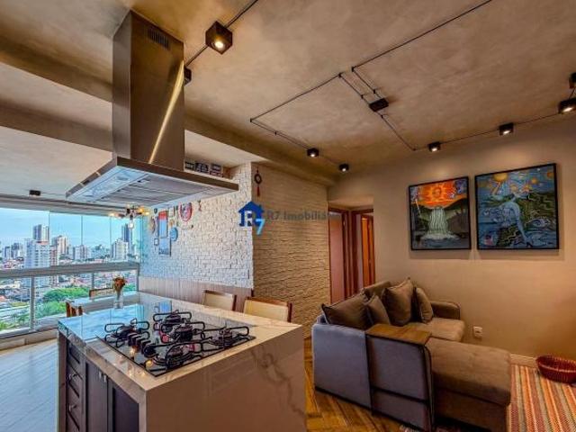 Apartamento reformado com varanda gourmet e 2 vagas – Bradesco Cidade de Deus